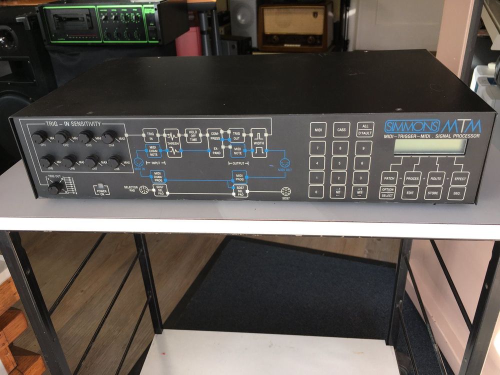 Simmons MTM Midi-Trigger-Midi Controller (Gebraucht) in Gebenstorf für ...