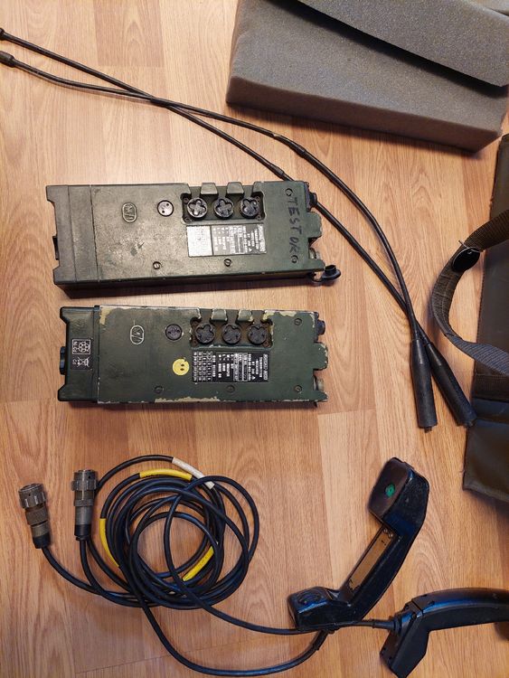 Militär Radio Set 2 Racal RT349 Komplett (Gebraucht) in Meilen für CHF ...