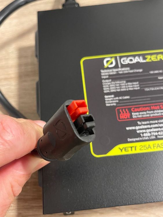 Goal Zero Yeti 25A Fast Charger (Gebraucht) in für CHF 93 – mit ...