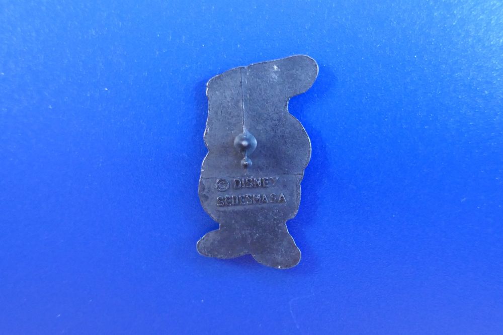 Pin's Nain Timide - Blanche Neige et les Sept Nains - Disney | Kaufen ...