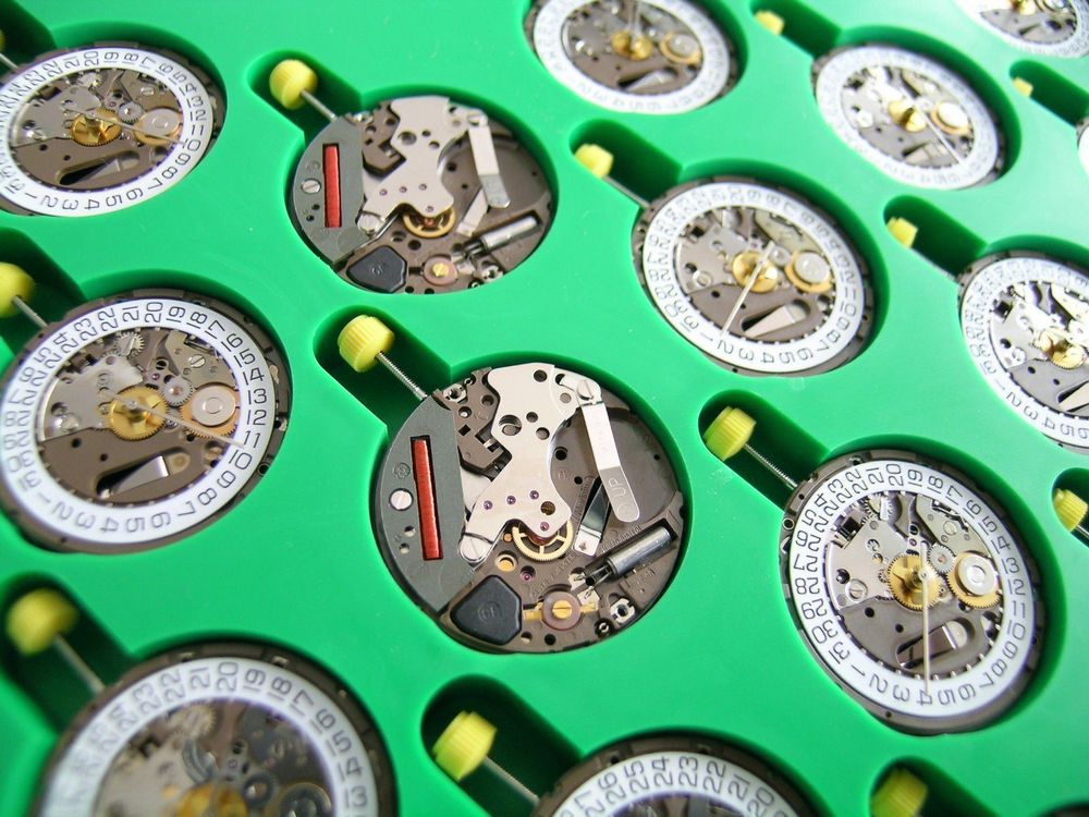 ETA 947.111 - 1 Uhrwerk Quartz NOS (Gebraucht) in Grenchen für CHF 15 ...