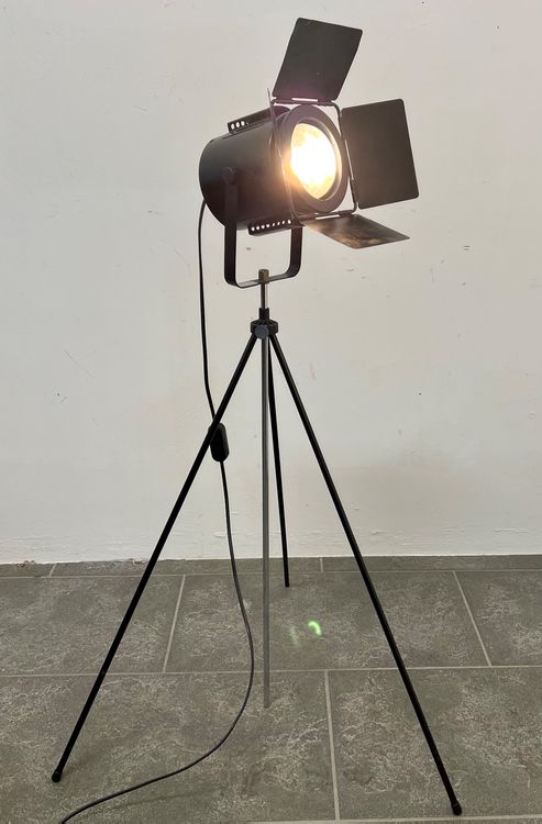 70 Jahre Bauhaus Design Stativ Lampe Stehlampe Studio Licht (Gebraucht) in Reigoldswil für CHF ...