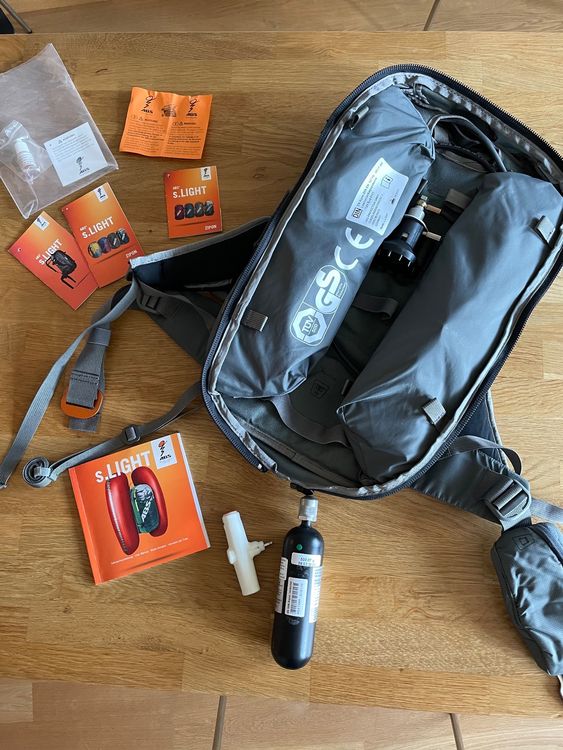 ABS Lawinenrucksack s. Light mit 2 Zip-ons | Kaufen auf Ricardo