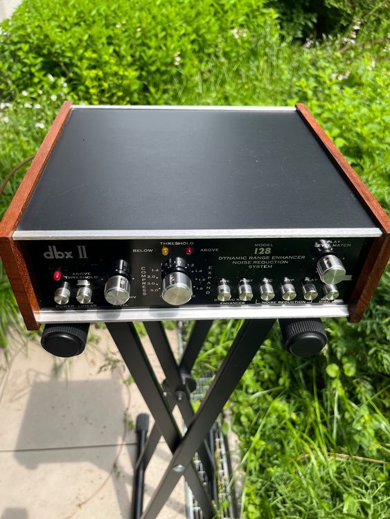 DBX 128 II Compressor (Stereo / 220V) 1970's (Gebraucht) in Zürich für ...