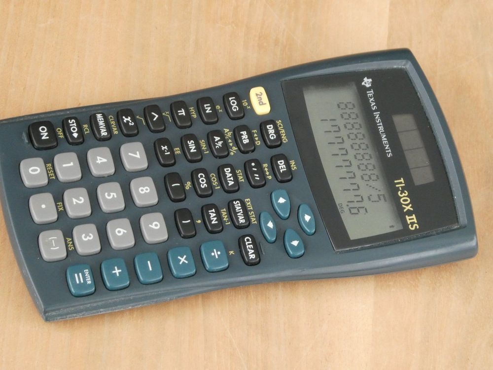 Taschenrechner Texas TI-30X IIS (Gebraucht) in Beromünster für CHF 7 ...