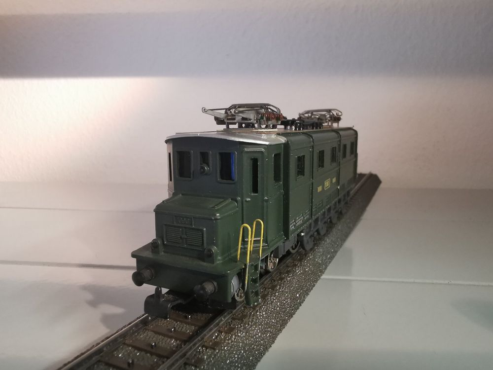 Hag SBB Ae 4/7 10901 grün, Dachaufbau mit Holzleisten AC | Kaufen auf ...