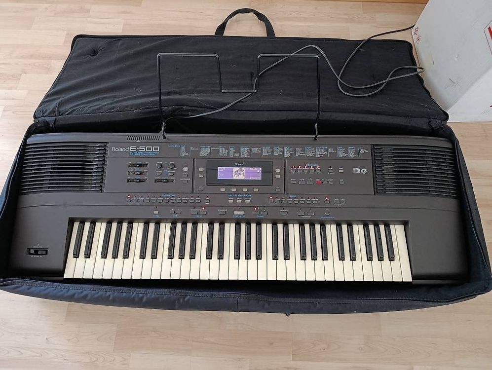 Roland E-500 Intelligent Keyboard +Tasche (Gebraucht) in Wil SG für CHF ...