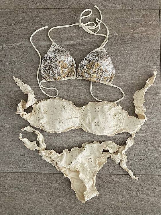 Costume Tezuk sangallo + MP avorio (Usato) a Loco per CHF 150 – solo ...