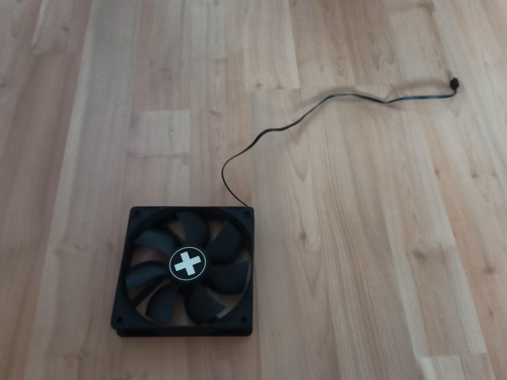 Computer Lüfter 120mm (Gebraucht) in Brugg AG für CHF 3 – mit Lieferung ...