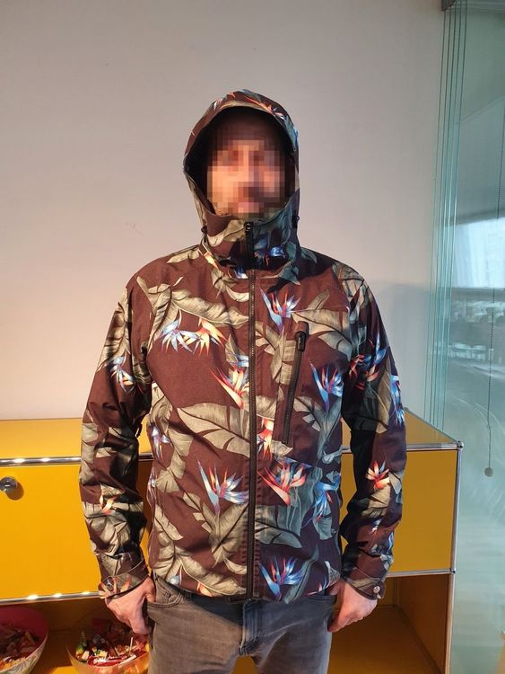 Snowboardjacke Burton AK Goretex Gr M (defect) (Gebraucht) in Zurich für CHF 21 – mit Lieferung ...