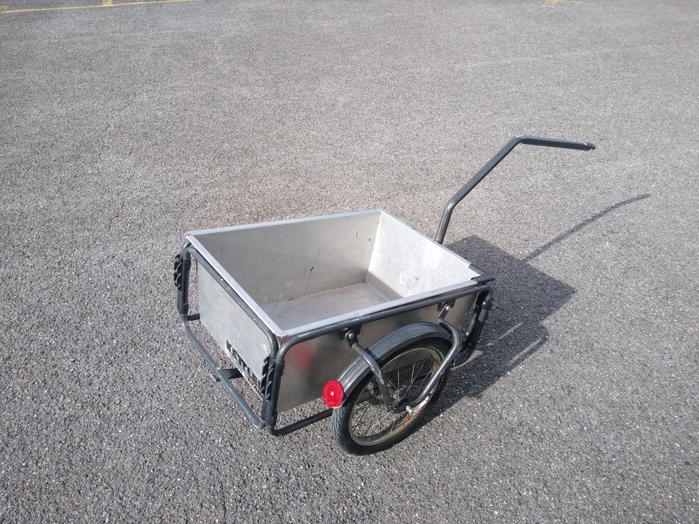 Veloanhänger klappbar mit Deckel (Gebraucht) in Aarau für CHF 70 – nur Abholung auf Ricardo kaufen