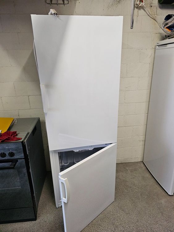 Einbaukühlschrank mit Gefriereinheit V-Zug Futura eco (Gebraucht) in Mettmenstetten für CHF 650 ...