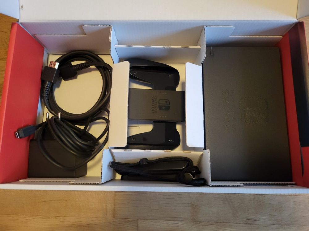 Nintendo Switch inkl. OVP (Gebraucht) in Niederurnen für CHF 201 – mit ...