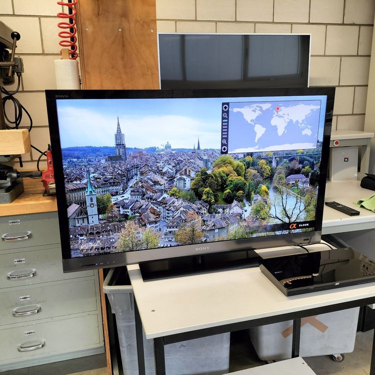 Sony LED-TV KDL-40HX720 inkl. BD-Player BDP-S4100 | Kaufen auf Ricardo