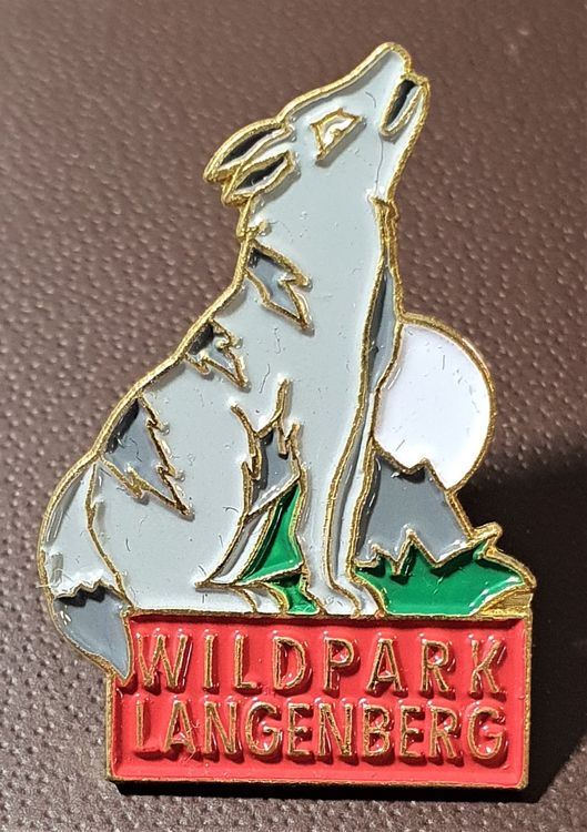 Q614 - Pin Wildpark Langenberg Sihlwald - Wolf (Gebraucht) in Reinach BL für CHF 2 – mit ...