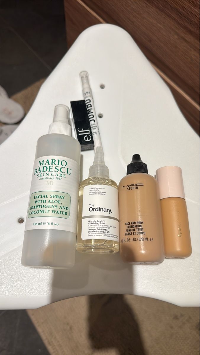 High-end Make-up Set: Mac, The Ordinary, Mario Badescu, elf. (Gebraucht ...