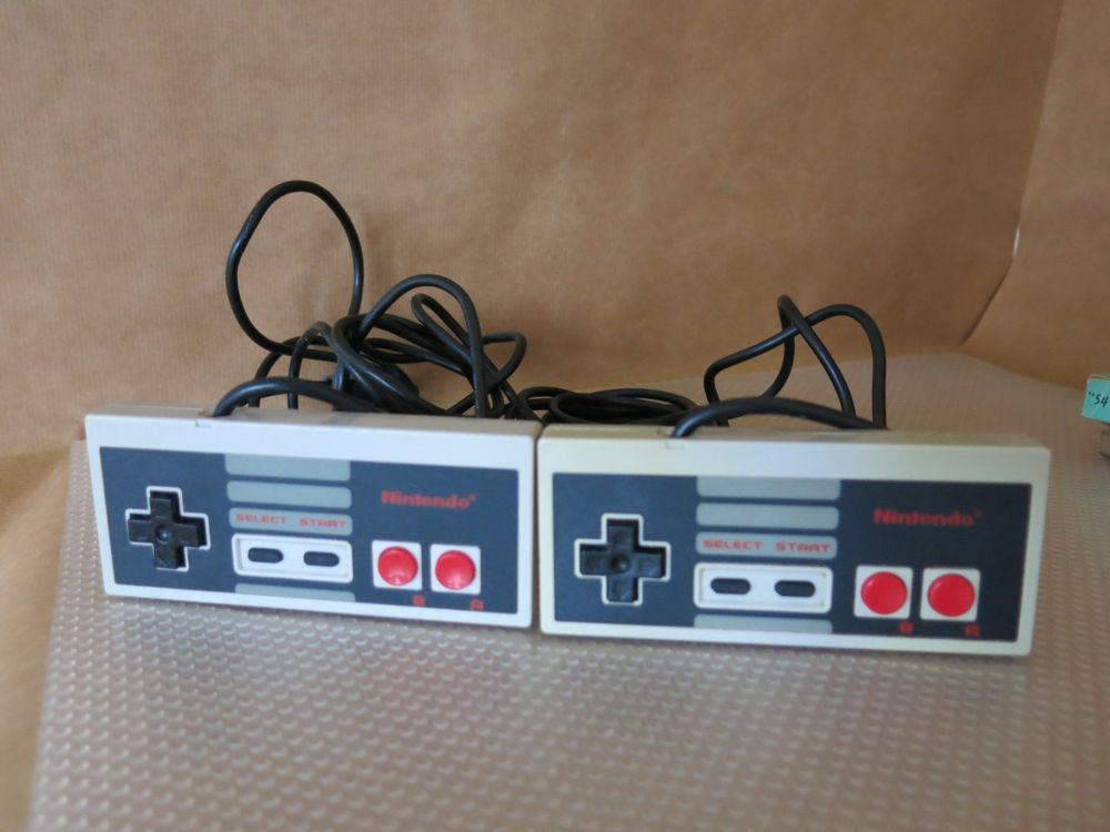 2 Nintendo NES Remote Controller NES 004E Made in Japan (Gebraucht) in ...