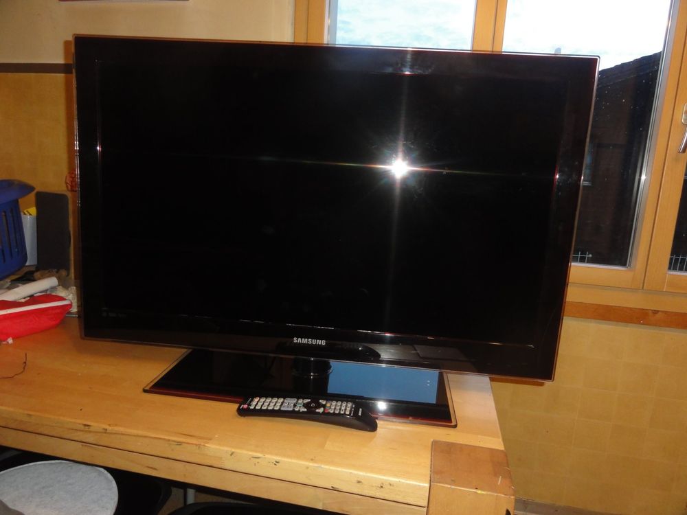 100cm SAMSUNG TV viele Anschlüsse guter Zustand ab 1.- (Gebraucht) in ...