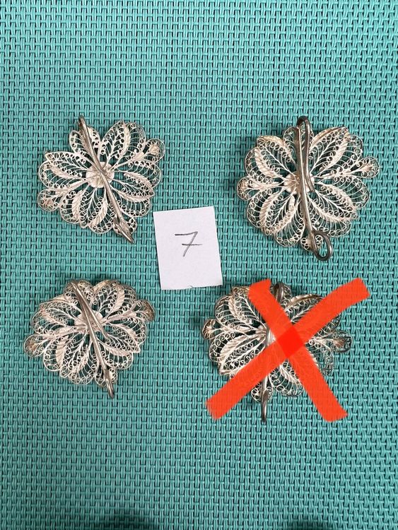 Div. Trachtenschmuck versilbert. Preis pro Stück 10.- (Gebraucht) in Kirchberg BE für CHF 10 ...