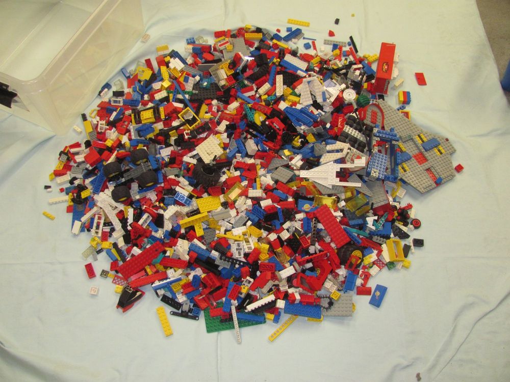 10 kg Lego Kiloware Legoschrott, ältere Lego (Defekt) in Malters für ...
