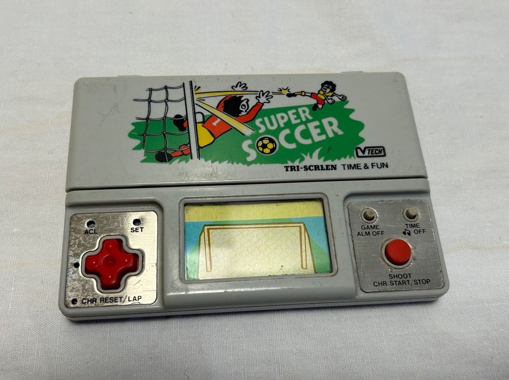 Jeux vintage Super Soccer VTech Time & Fun (Defekt) in Geneve für CHF 2 ...