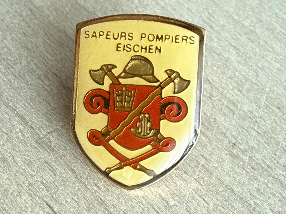 Pin Sapeurs Pompiers Eischen Luxembourg (Gebraucht) in Glattbrugg für ...