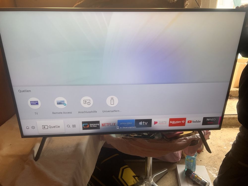 Samsung TV -mit Fernbedienung (130) (Gebraucht) in Illnau-Effretikon ...