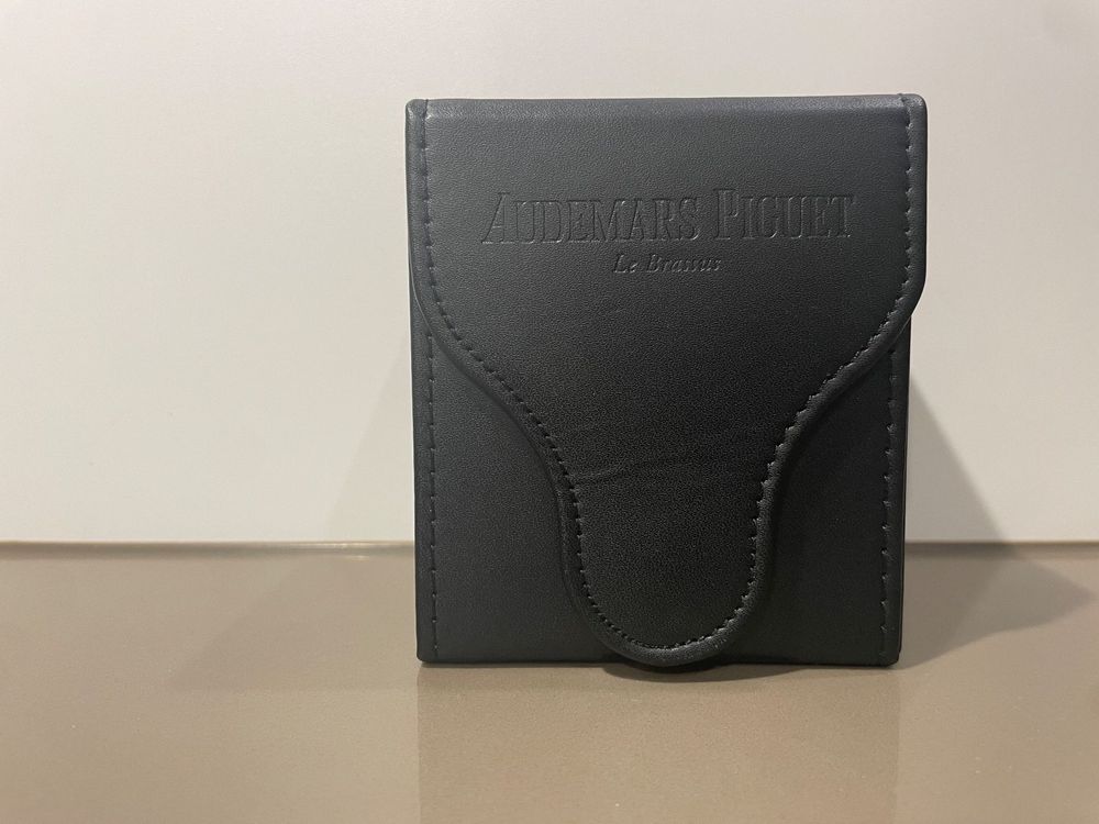 Audemars Piguet AP Travel Box | Kaufen auf Ricardo