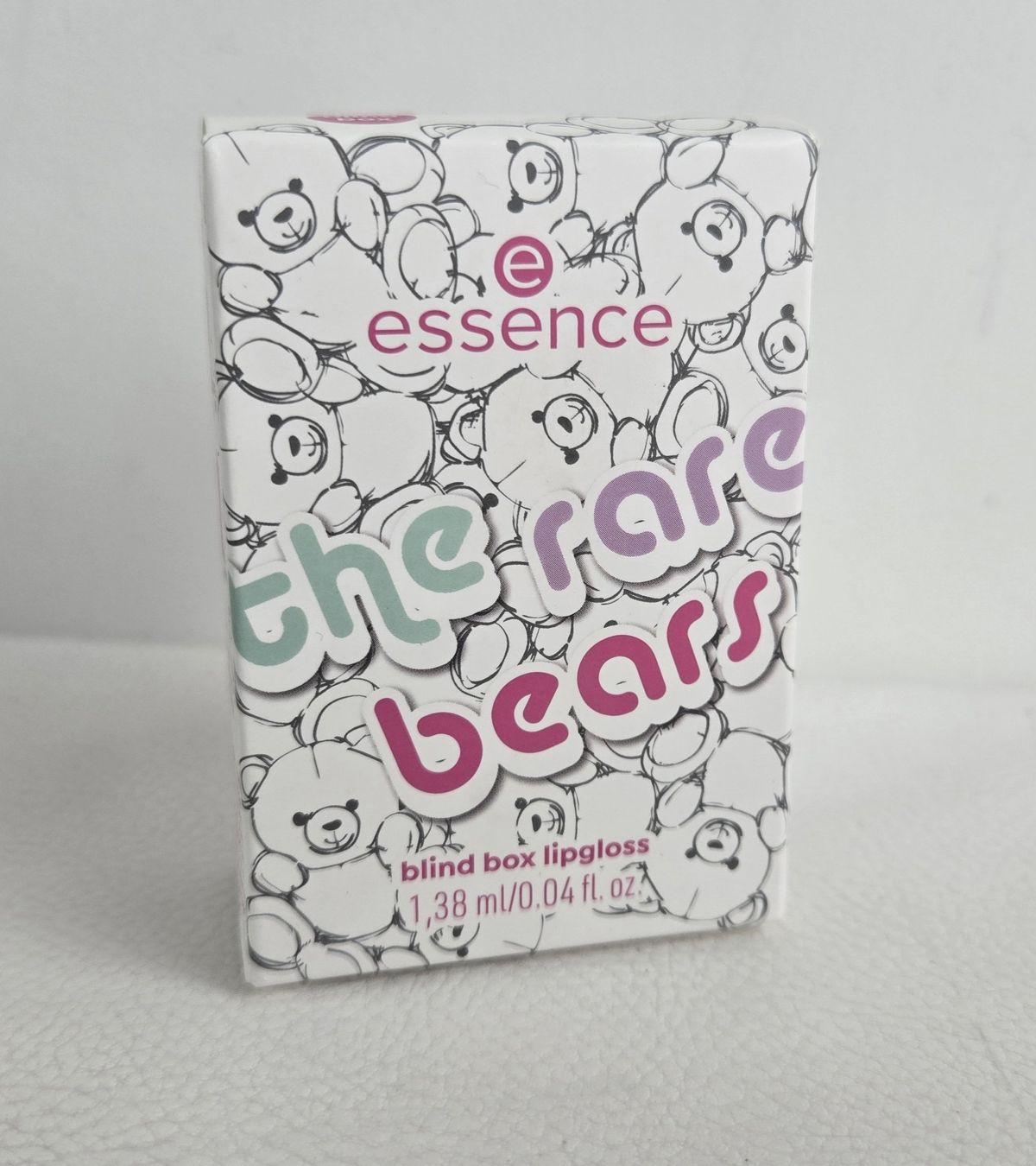 Essence The Rare Bears Blind Box Lipgloss !!Neu versiegelt!! (Neu und ...