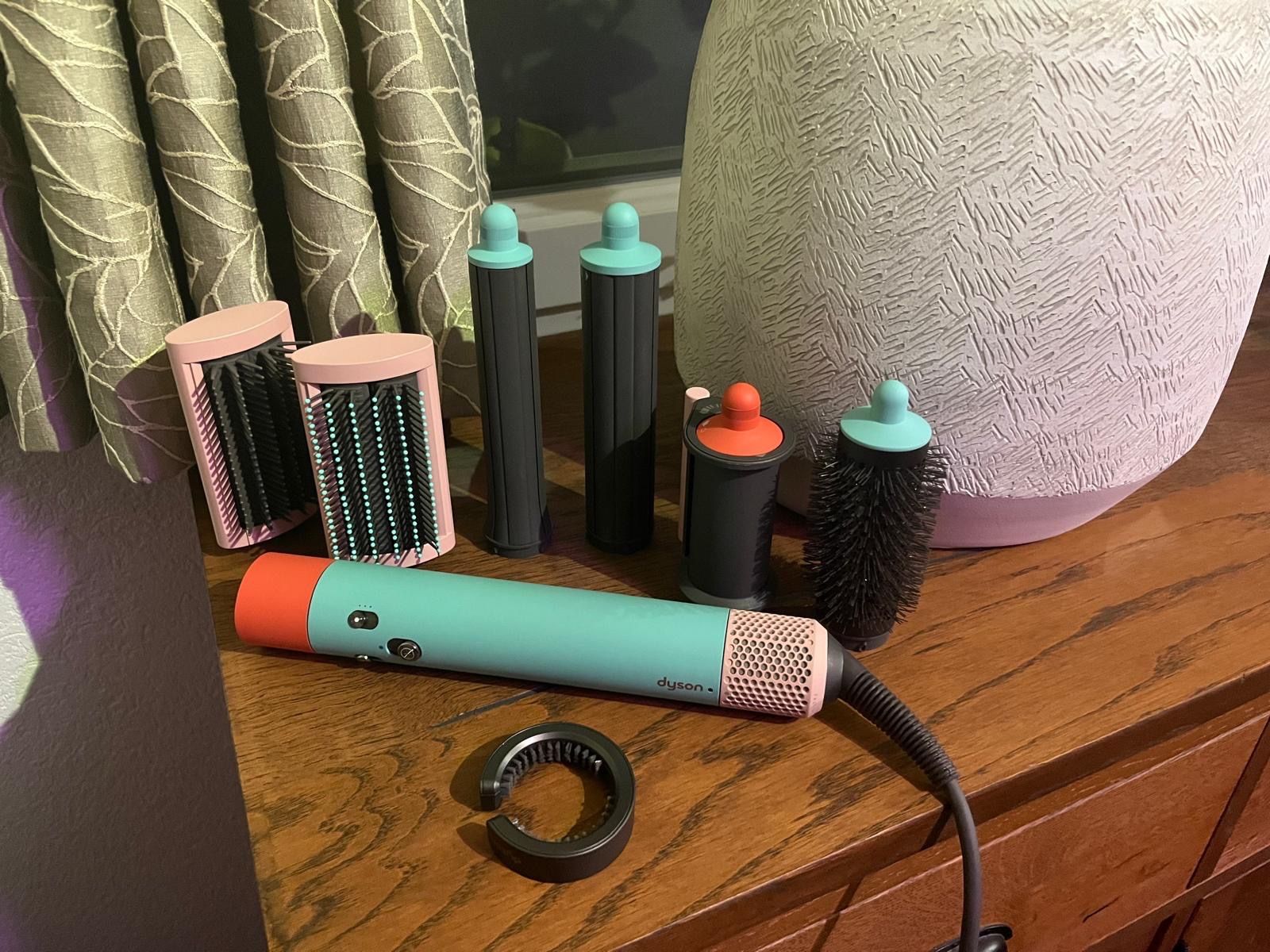 Dyson Hair Wrap (Gebraucht) in Bouloz für CHF 320 – mit Lieferung auf ...