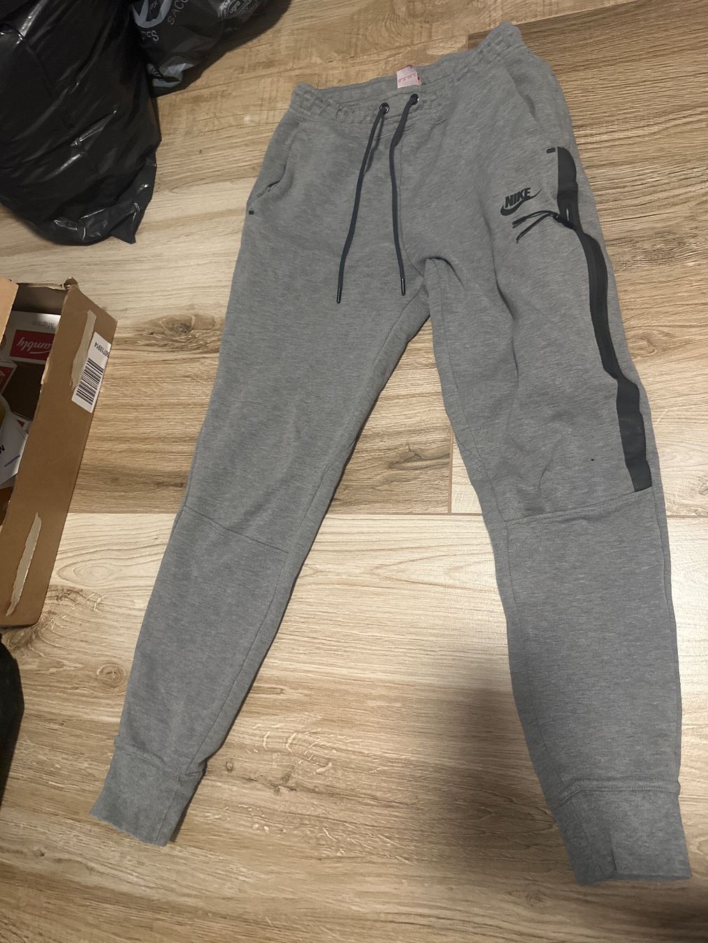 Nike Tech Fleece Jogger Kinder XS Grau - Top Zustand! (Gebraucht) in ...
