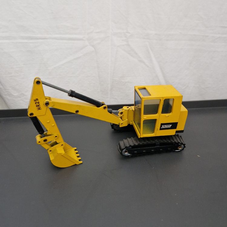 Schaeff HR25 Bagger Modellbau NZG Sammlermodell (Gebraucht) in für CHF ...