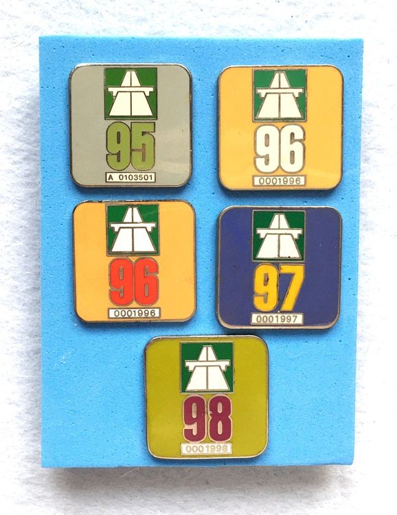 5 ver. Pins Autobahn - Vignetten (Gebraucht) in für CHF 6 – mit ...