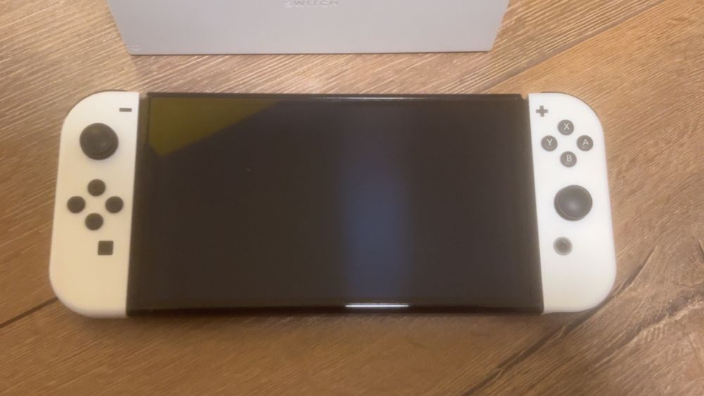 Nintendo Switch OLED (Gebraucht) in Niedergesteln für CHF 200 – mit ...