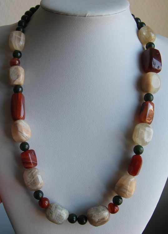 Mega Mondstein Karneol Jade Kette Collier 55 cm lang (Gebraucht) in ...