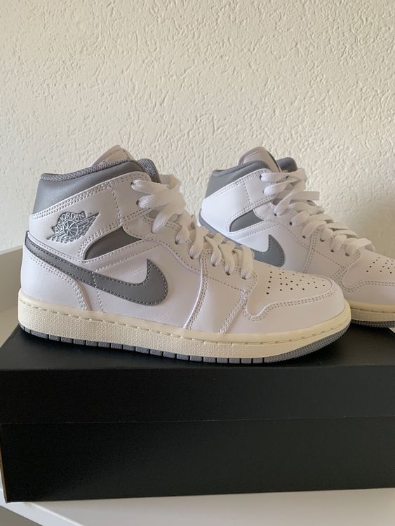 NEU Jordan 1 Mid white/stealth Gr.40 | Kaufen auf Ricardo