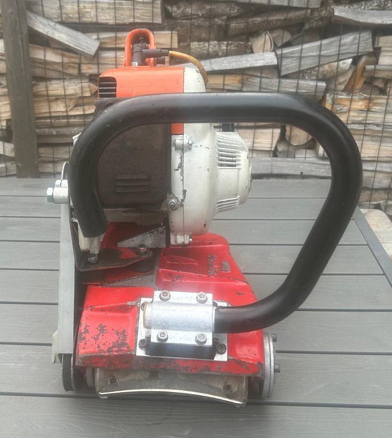 Stihl 08 mit Biber (Entrindungsgerät) (Gebraucht) in Cazis für CHF 700 ...