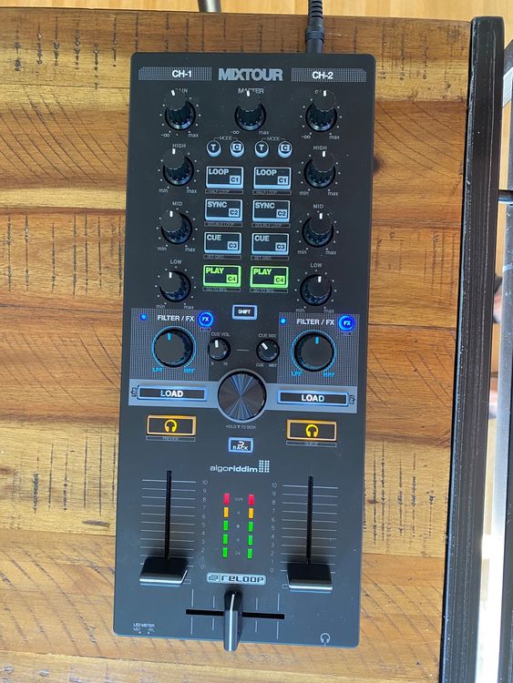 Algoriddim reloop Mixtour (Gebraucht) in Zürich für CHF 99 – mit Lieferung auf Ricardo kaufen