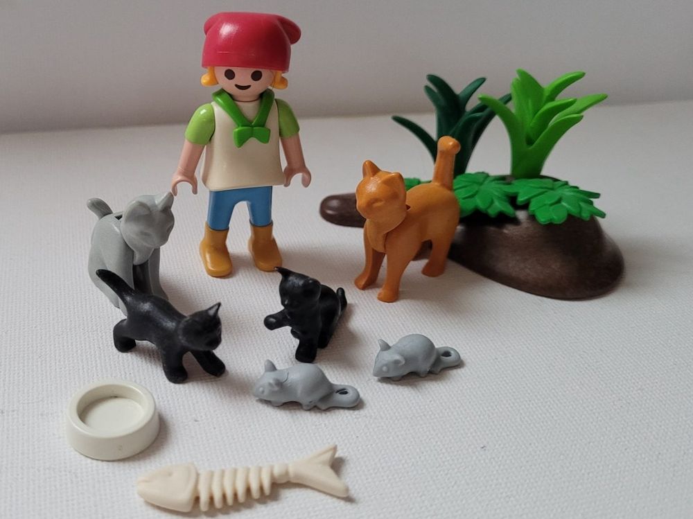 MÄDCHEN MIT KATZEN – PLAYMOBIL 4493 (Gebraucht) in für CHF 5.8 – mit ...