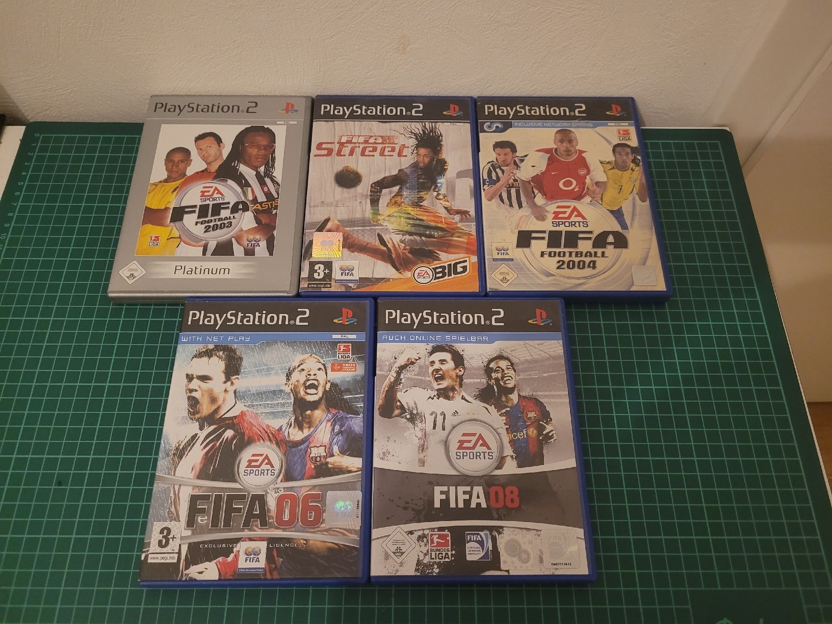 PlayStation 2 - FIFA Football Games Bundle - Great deal! (Gebraucht) in ...