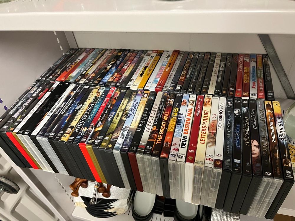80 DVD‘s (Gebraucht) in Oberönz für CHF 50 – mit Lieferung auf Ricardo kaufen