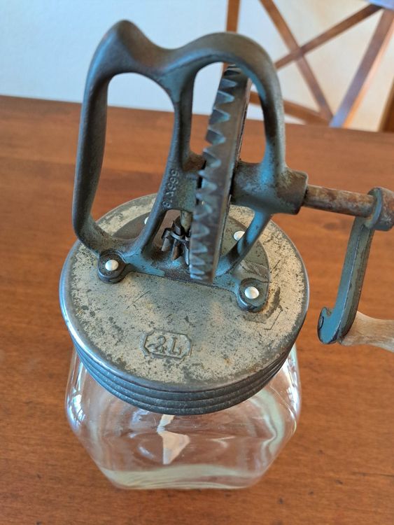 Baratte à beurre 2litres ancienne (Gebraucht) in Perly für CHF 50 – mit ...