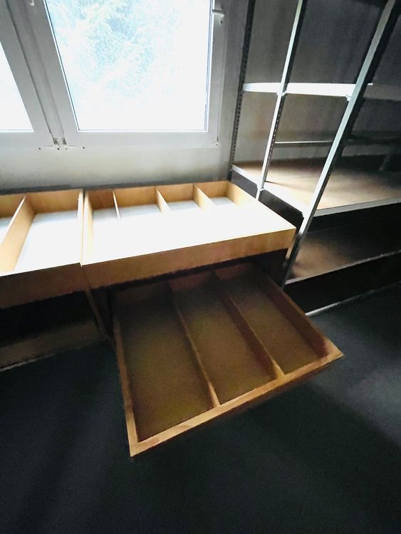 Korpus/ Regalmöbel (Gebraucht) in Niederwil AG für CHF 49 – nur Abholung auf Ricardo kaufen