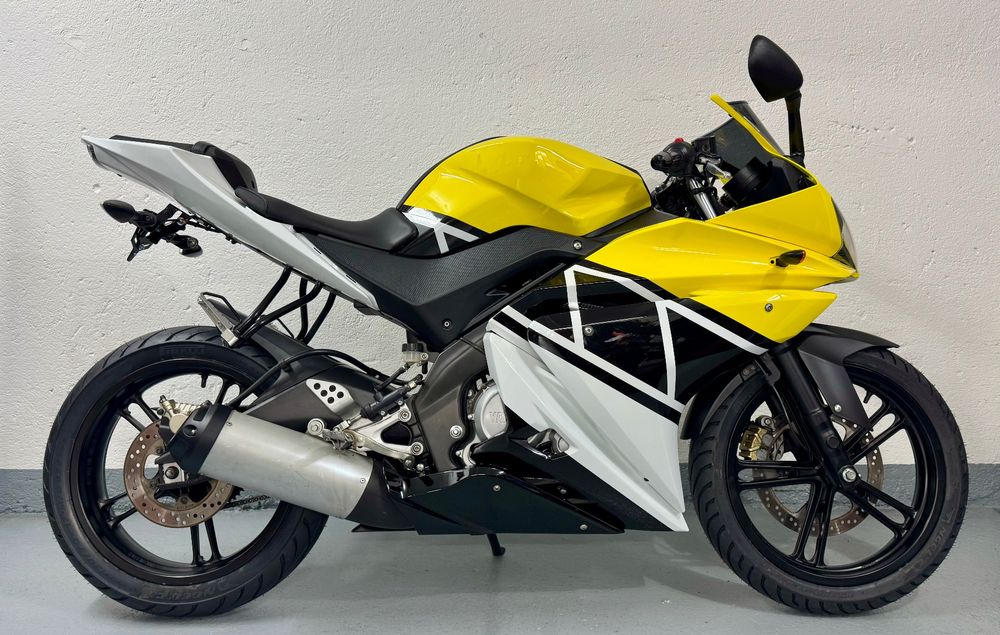 Yamaha YZF R125, Racing Yellow frisch ab MFK (Gebraucht) in Urdorf für ...