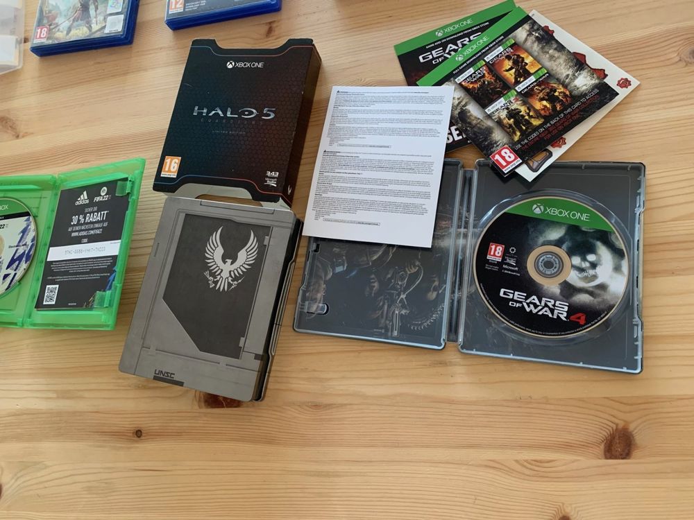 3 Stücke Xbox One Spiele Steelbooks etc. | Kaufen auf Ricardo