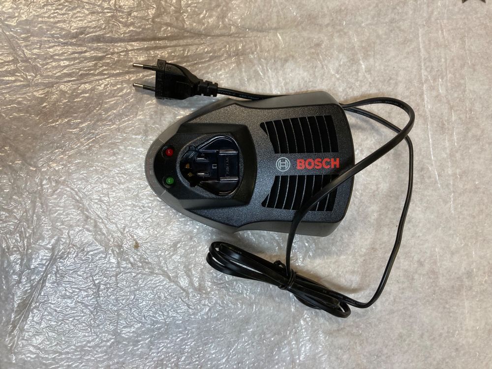 Ladegerät Bosch 12 Volt | Kaufen auf Ricardo