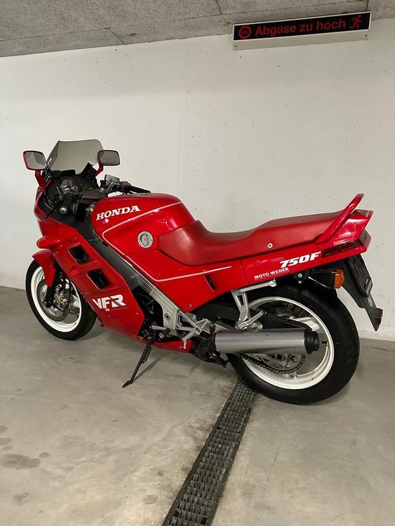 Honda VFR 750F | Kaufen auf Ricardo