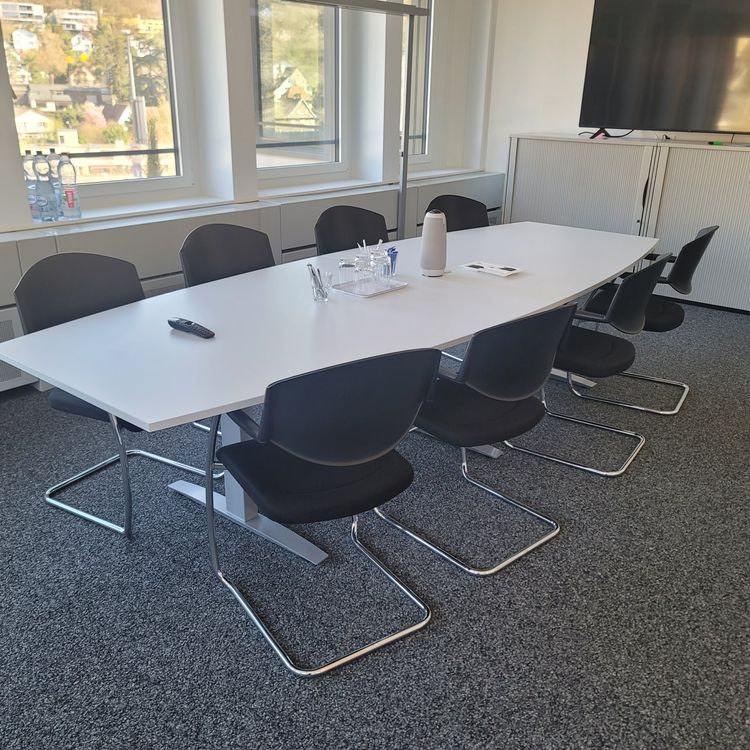 Besprechungstisch Proline bootsförmig weisgrau (Gebraucht) in Baden für CHF 700 – nur Abholung ...