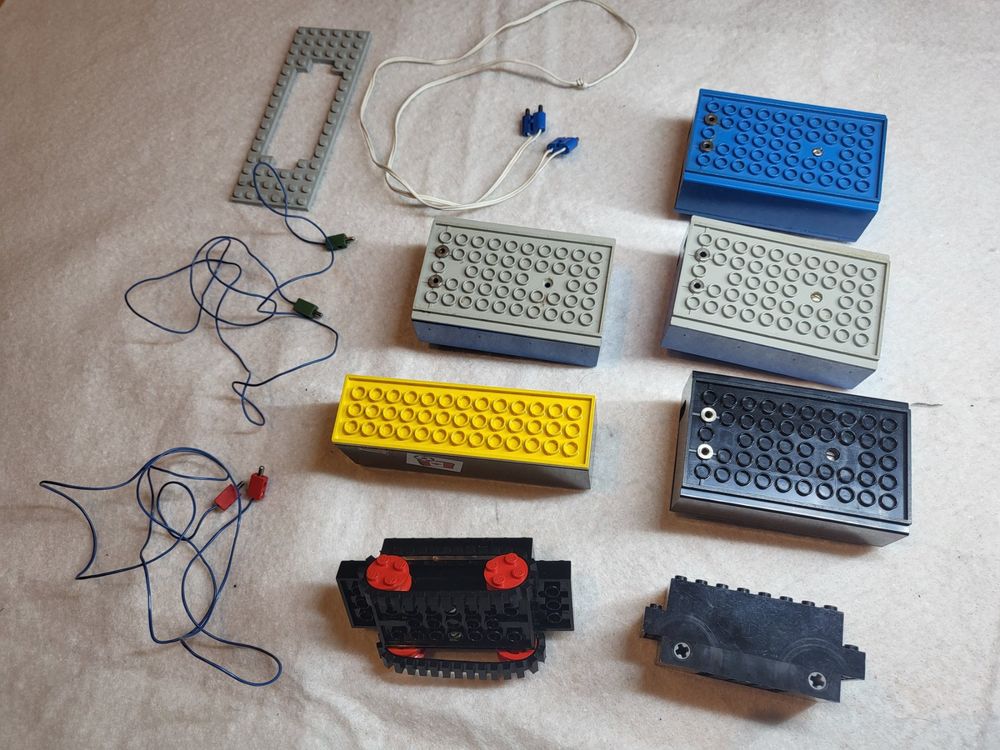 Lego Eisenbahn Motoren 9V und 4V, Batterieboxen, Kabel 4.5V (Gebraucht ...