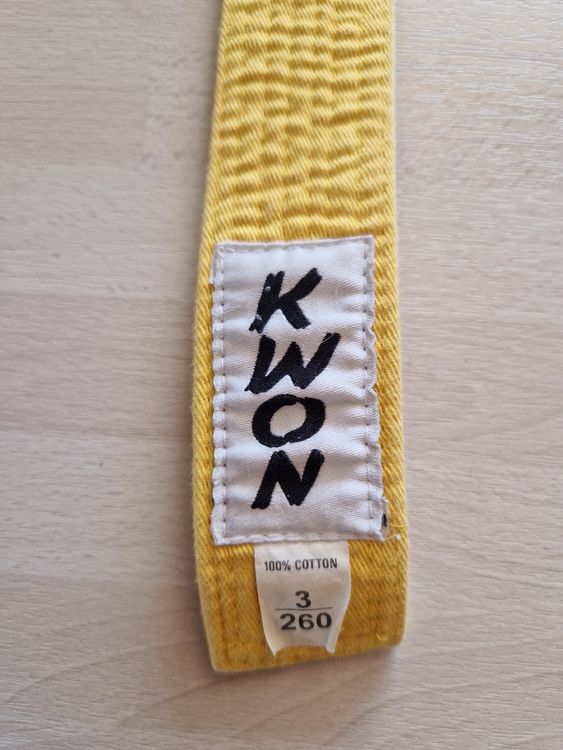 KWON Karate oder Judo Gürtel Gelb (260cm) (Gebraucht) in Lyss für CHF 3 ...